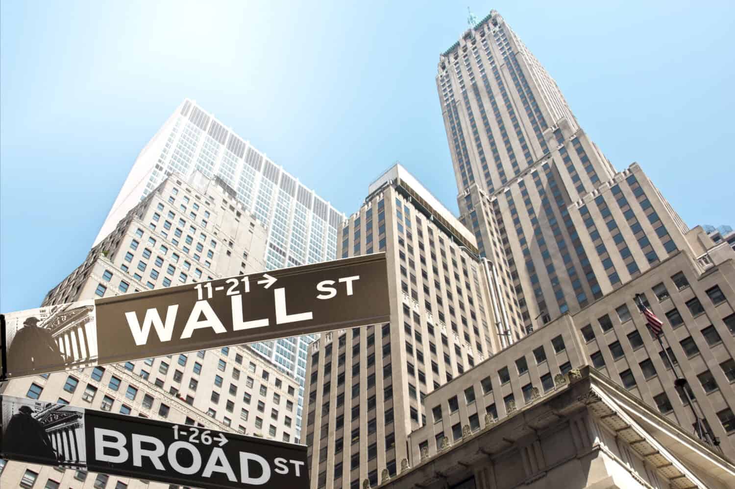 Markets Tumble on Fed Rate Hike Warning