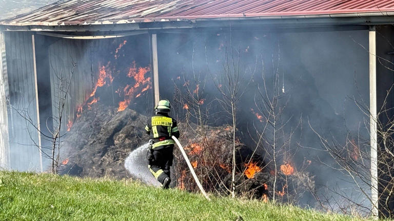 Scheune in Vollbrand: 1,75 Millionen Euro Schaden