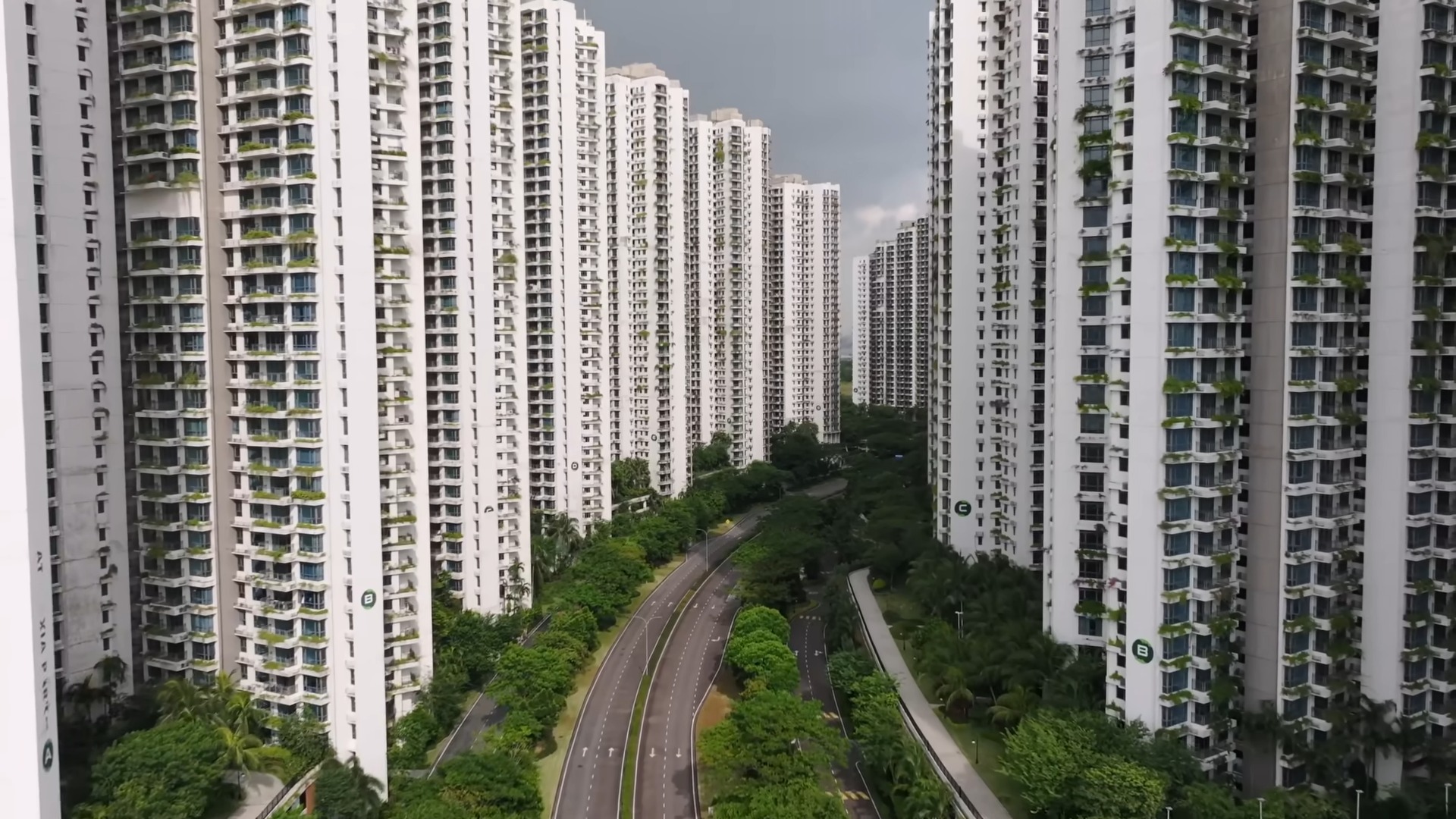 A $100 billion city built for 1,000,000 people - only 9,000 showed up