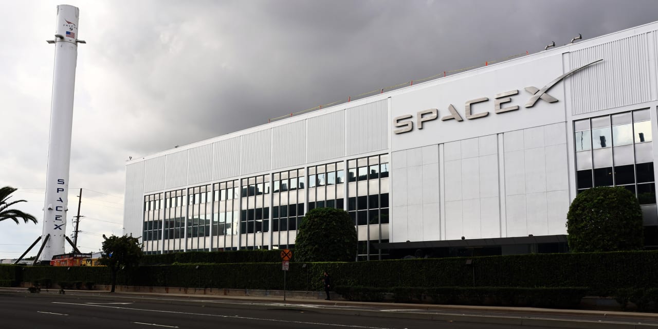 Elon Musk’s SpaceX IPO could quickly launch into your retirement plan