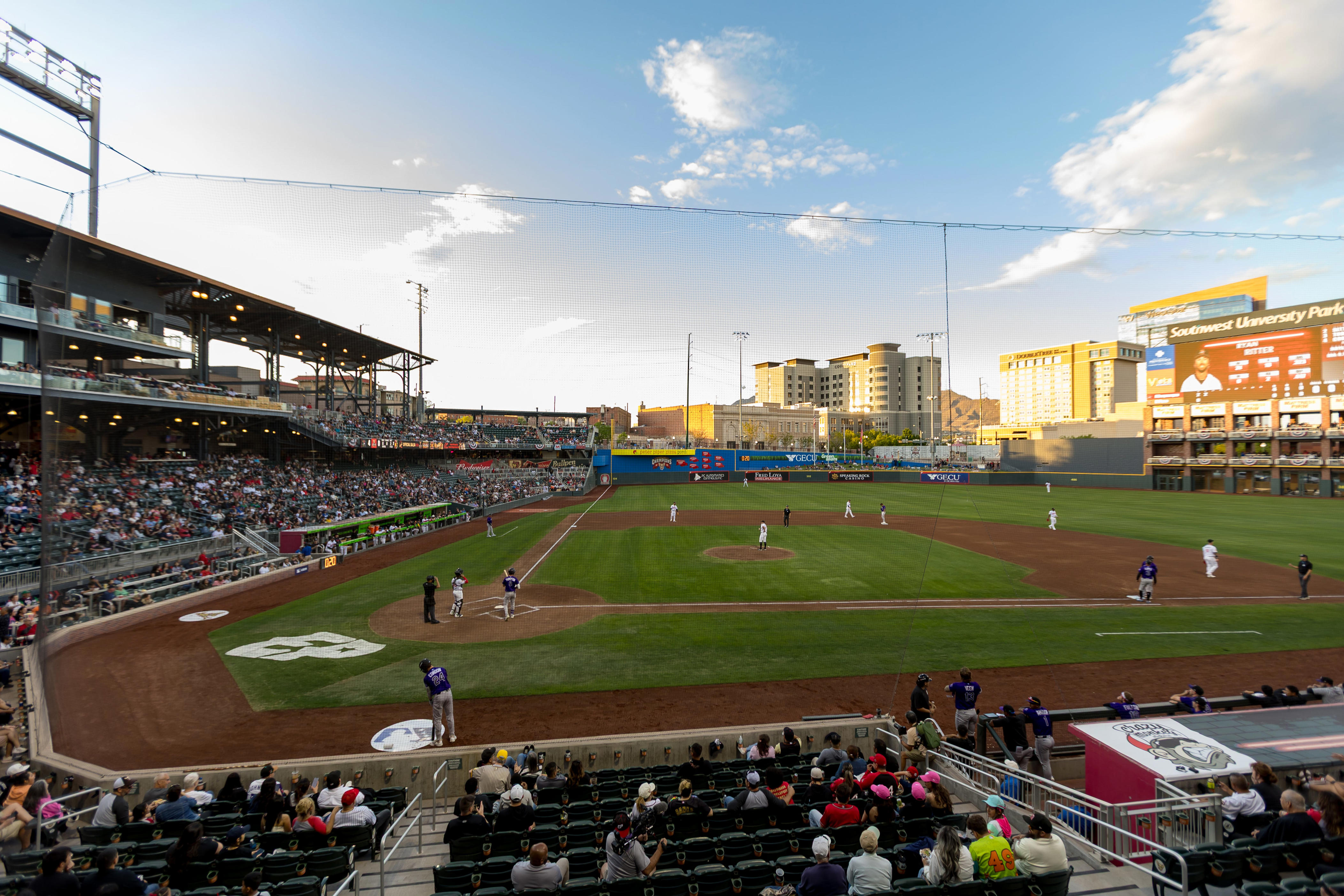 Happy Gilmore villain Christopher McDonald to visit Chihuahuas