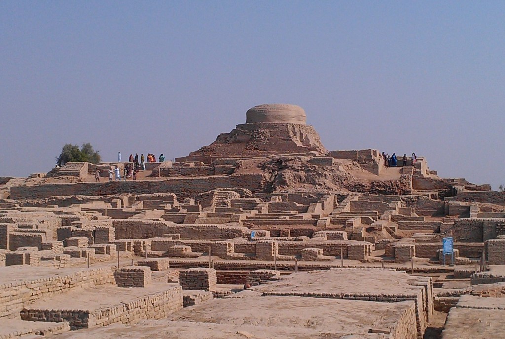 Incredible discoveries in city 'older than the pyramids' could rewrite ...