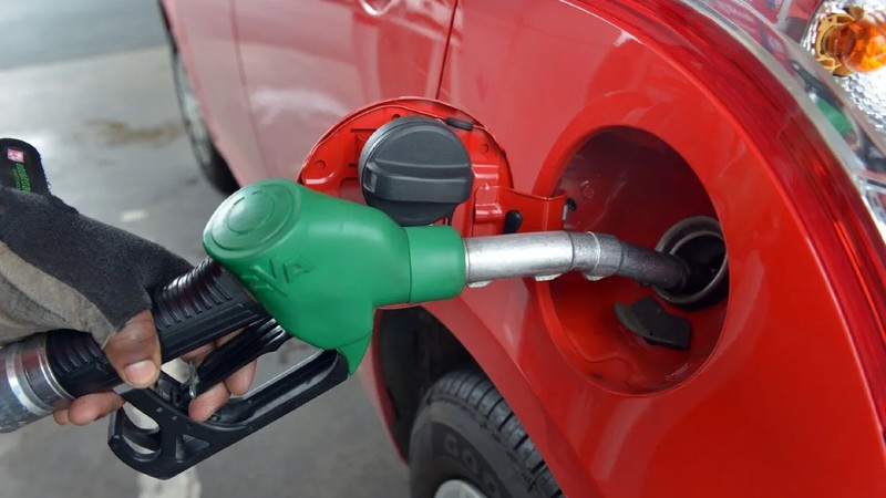 April fuel price shock pushes consumer prices near 2-year high