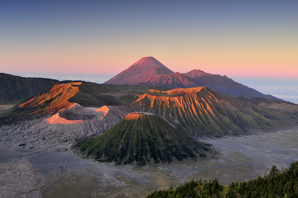 20 otherworldly volcanic formations in Indonesia