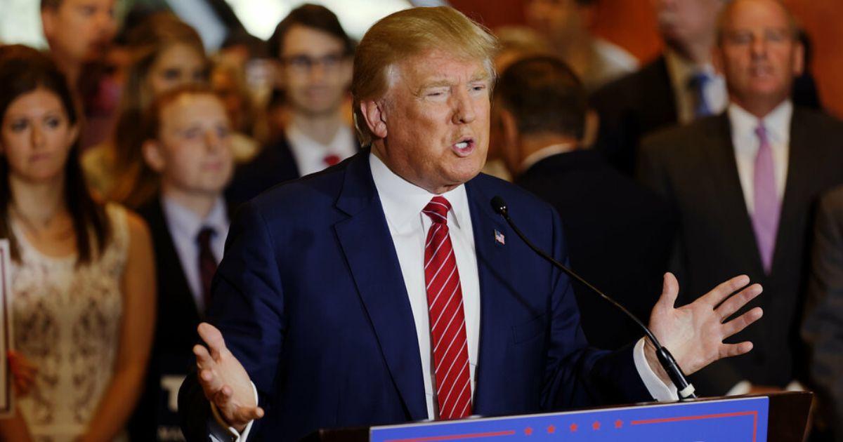 Donald Trump’s bald spot exposed under harsh lighting at Easter Egg ...