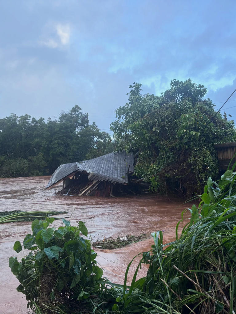 Hawaii braces for flash flooding as third Kona low in a month begins to ...