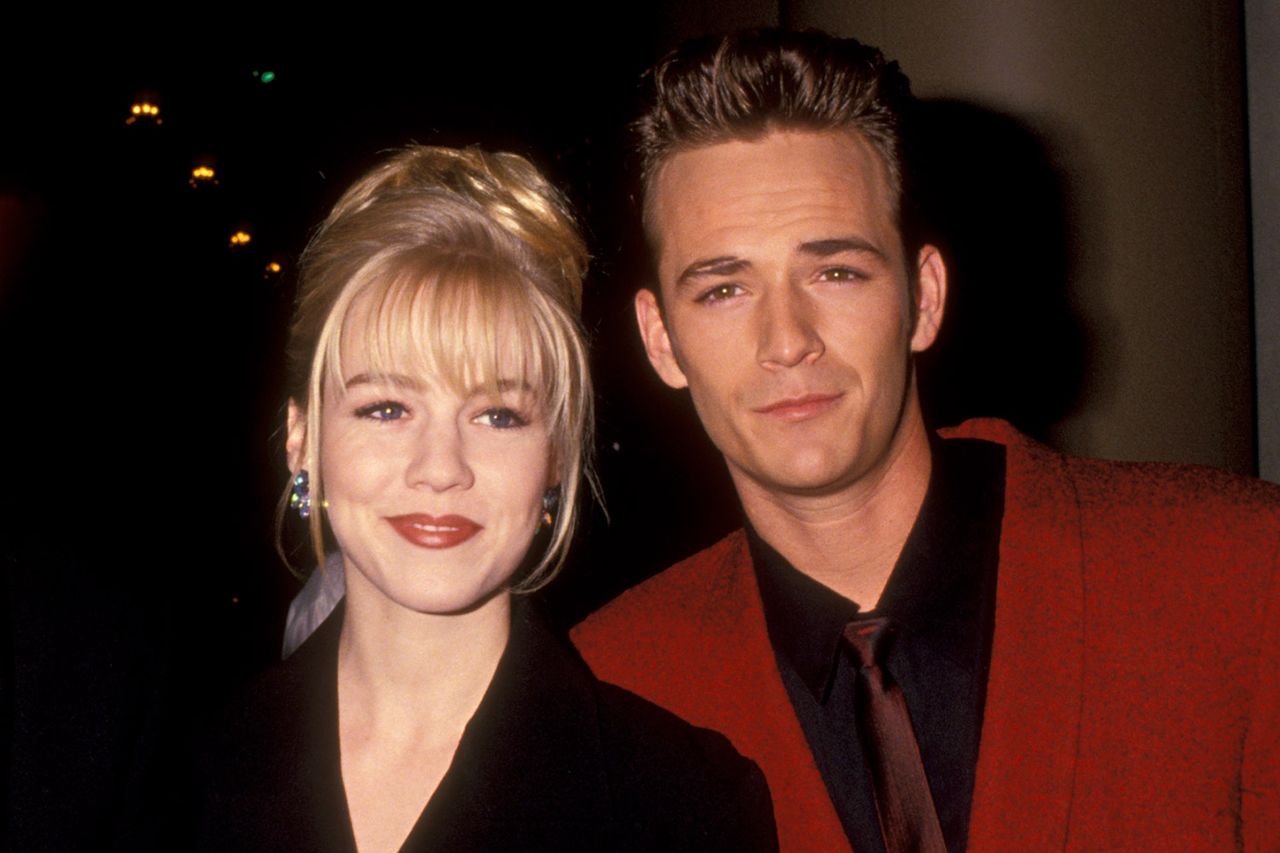 Jennie Garth says late 90210 costar Luke Perry was her first real-life ...
