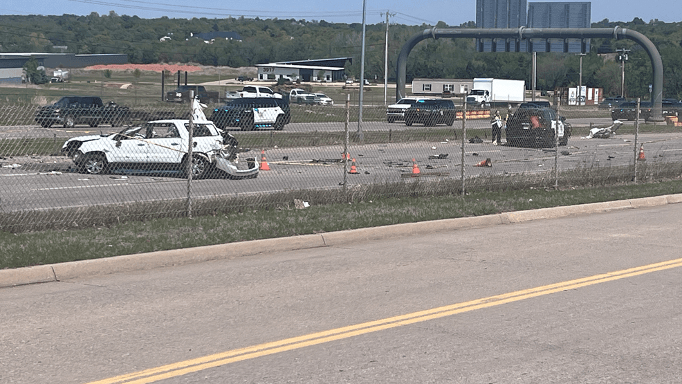 I-35 closed due to crash involving OHP unit