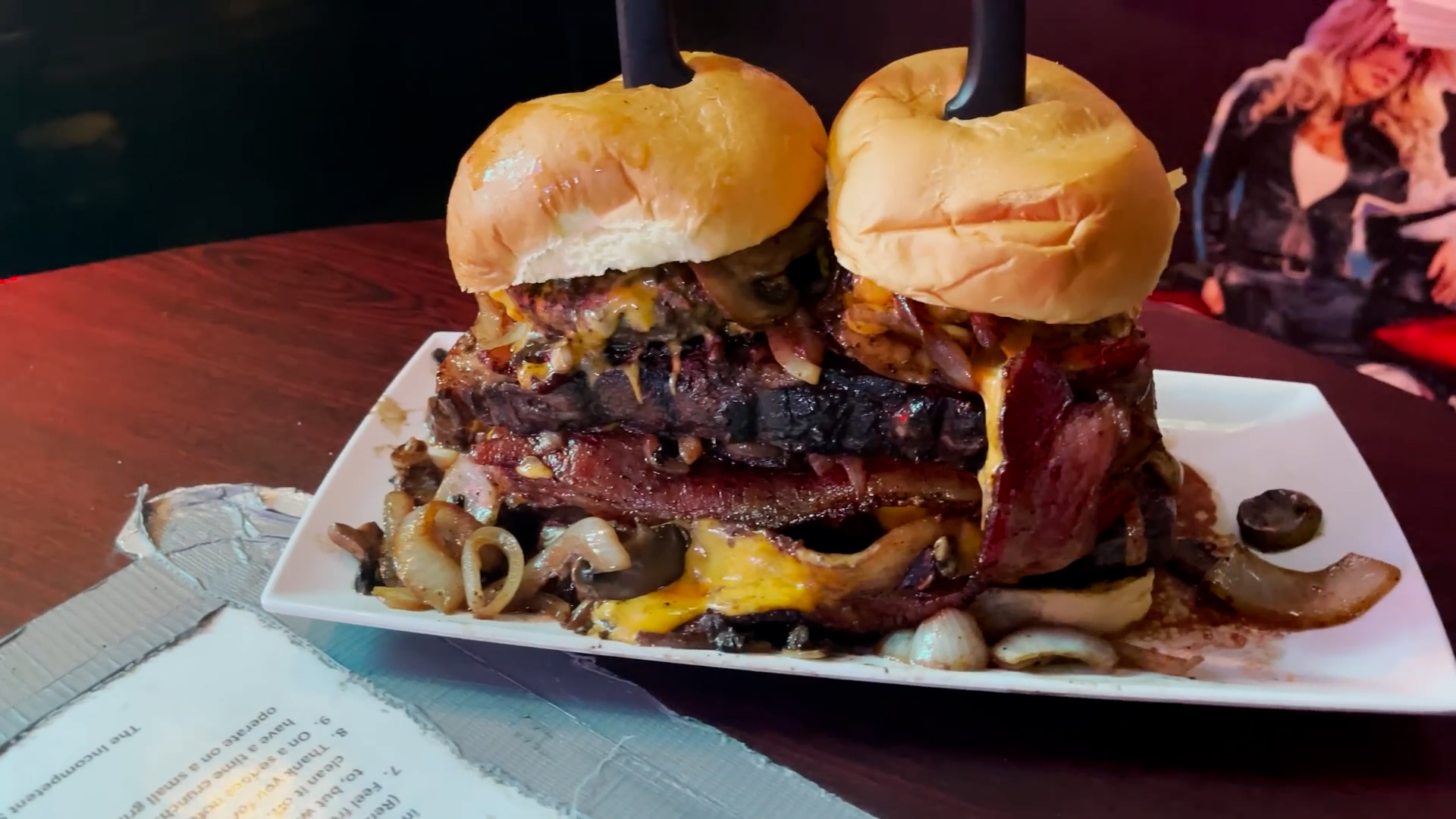 Man tries to survive mega quad burger challenge topped with prime rib