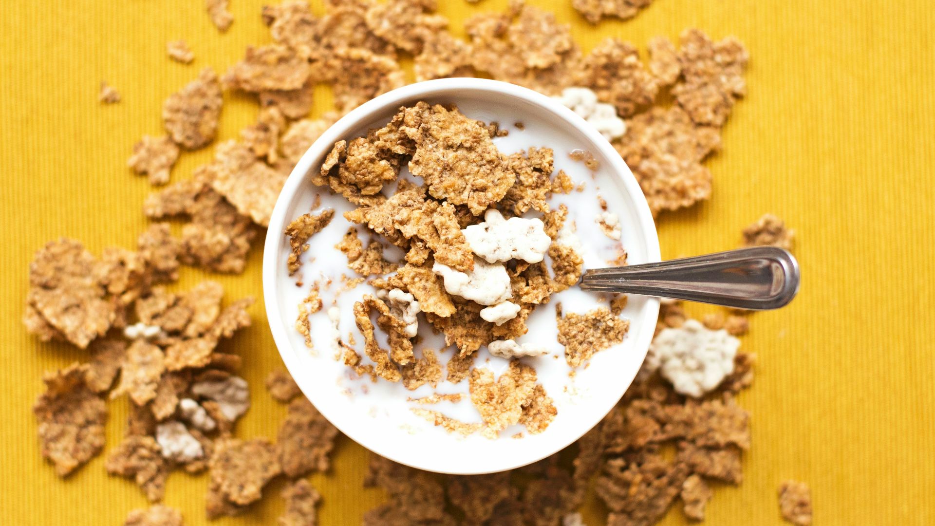 20 brain-fogging foods you need to stop eating on busy days