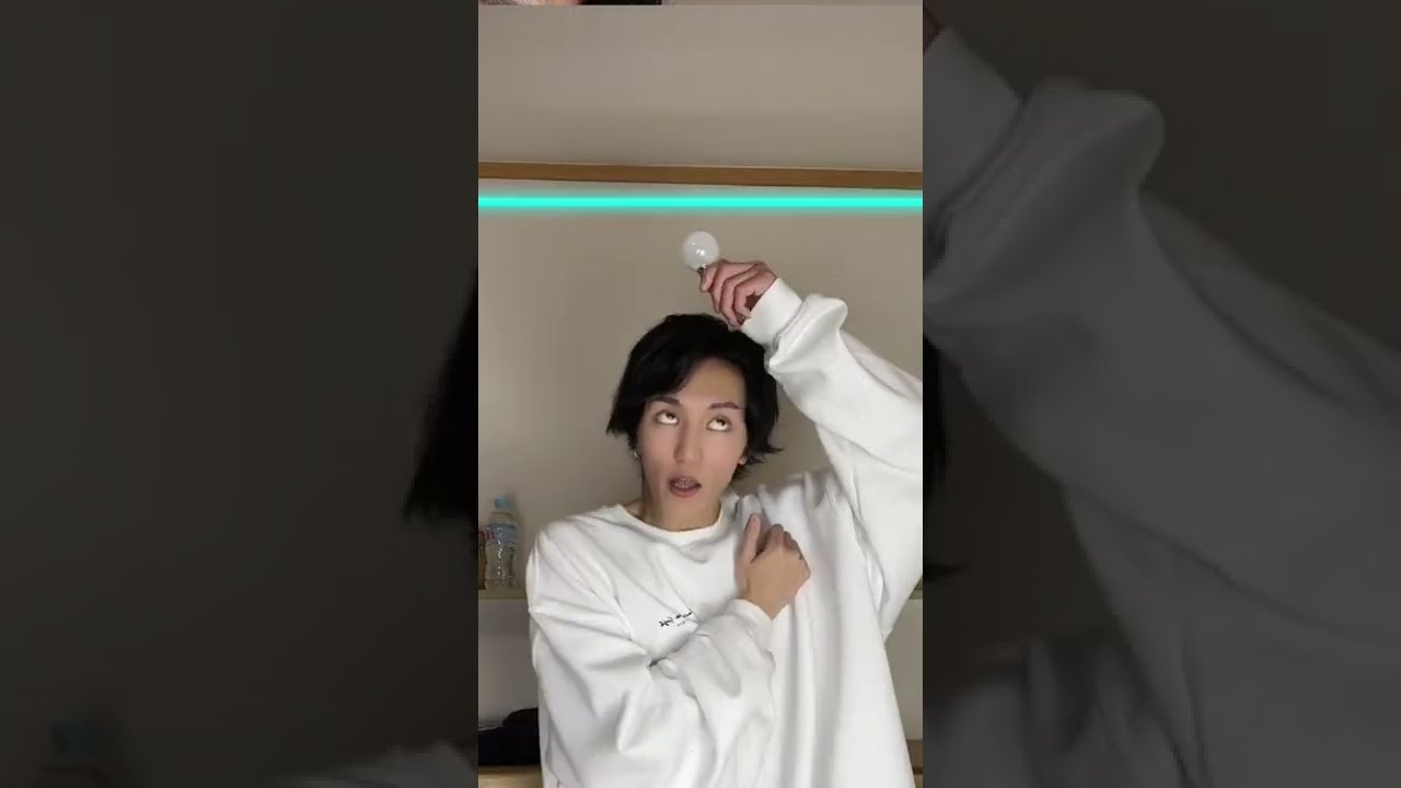 ISSEI funny video 😂😂😂 time warp scan | ISSEI best TikTok February 2022 ...