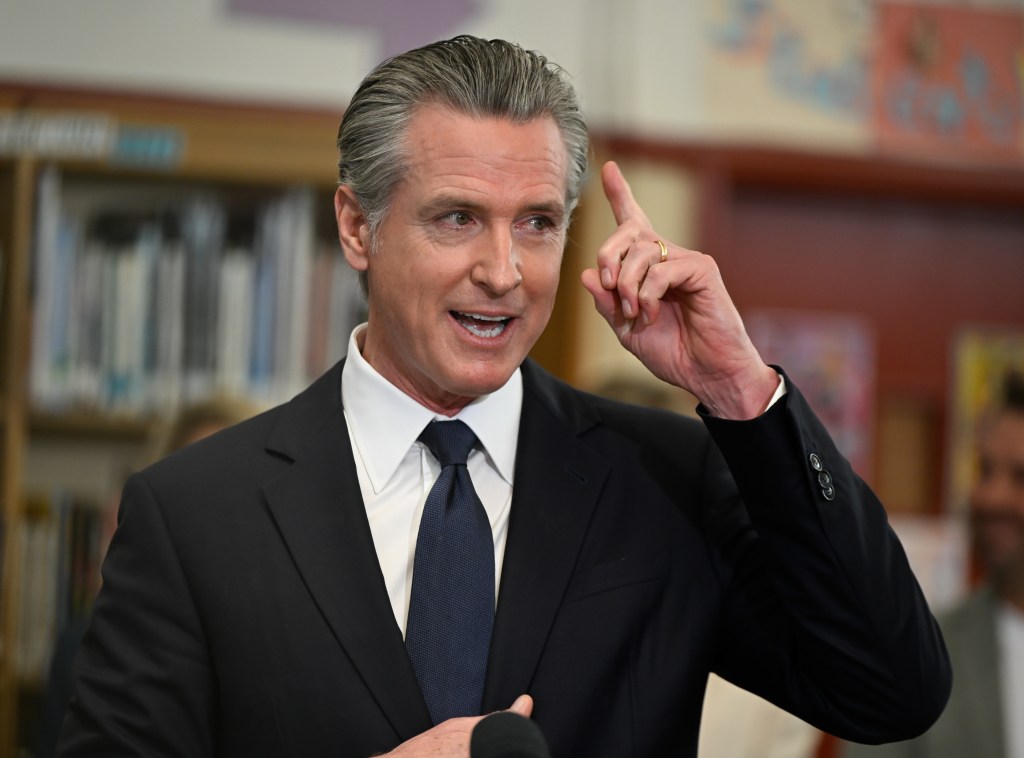 Woke Gavin Newsom 'green' jet fuel plan could spike California gas ...