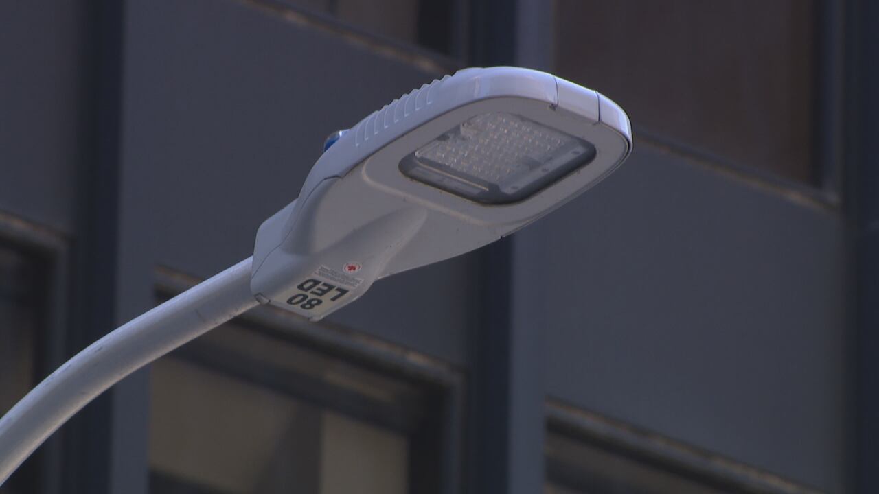 Toronto to convert streetlights to LED by 2035 in $577M plan