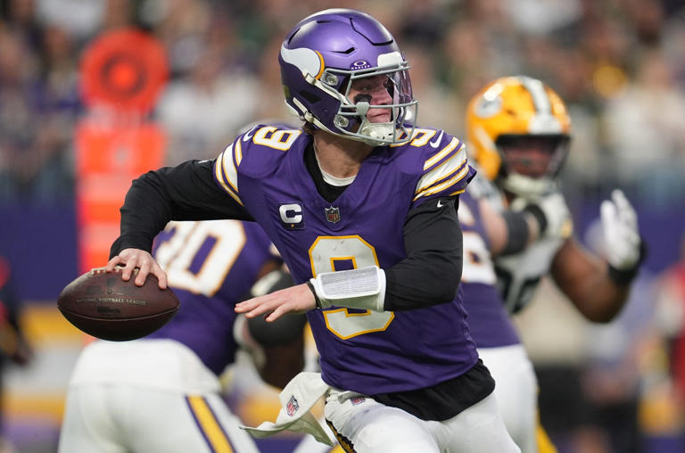 Vikings QB JJ McCarthy's former running back comes to his defense