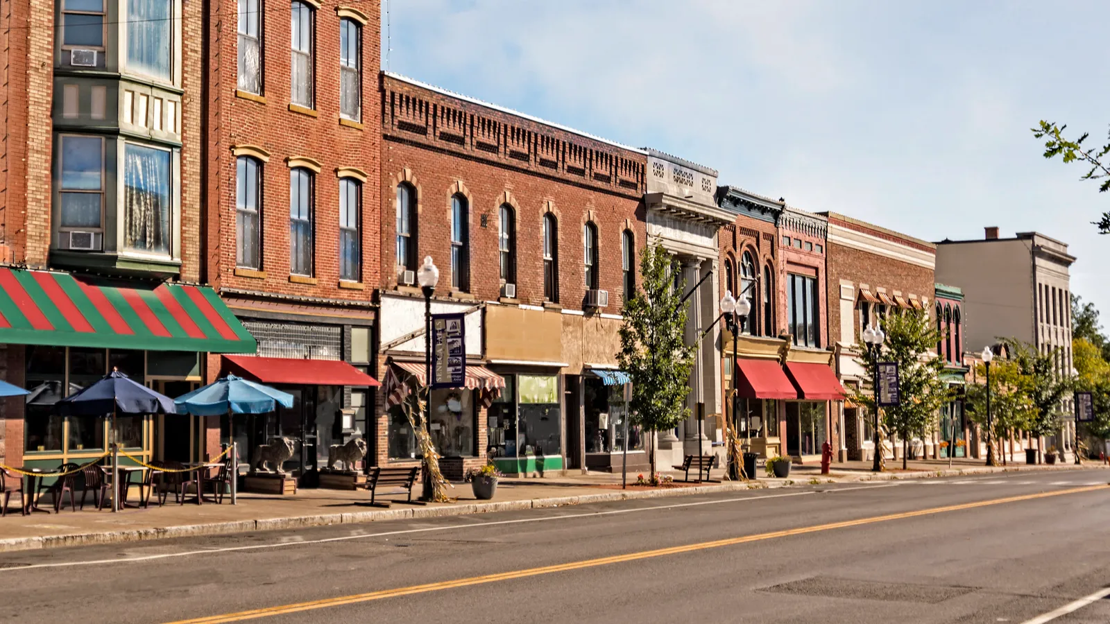 These 7 walkable downtowns show off some of America’s most beautiful ...