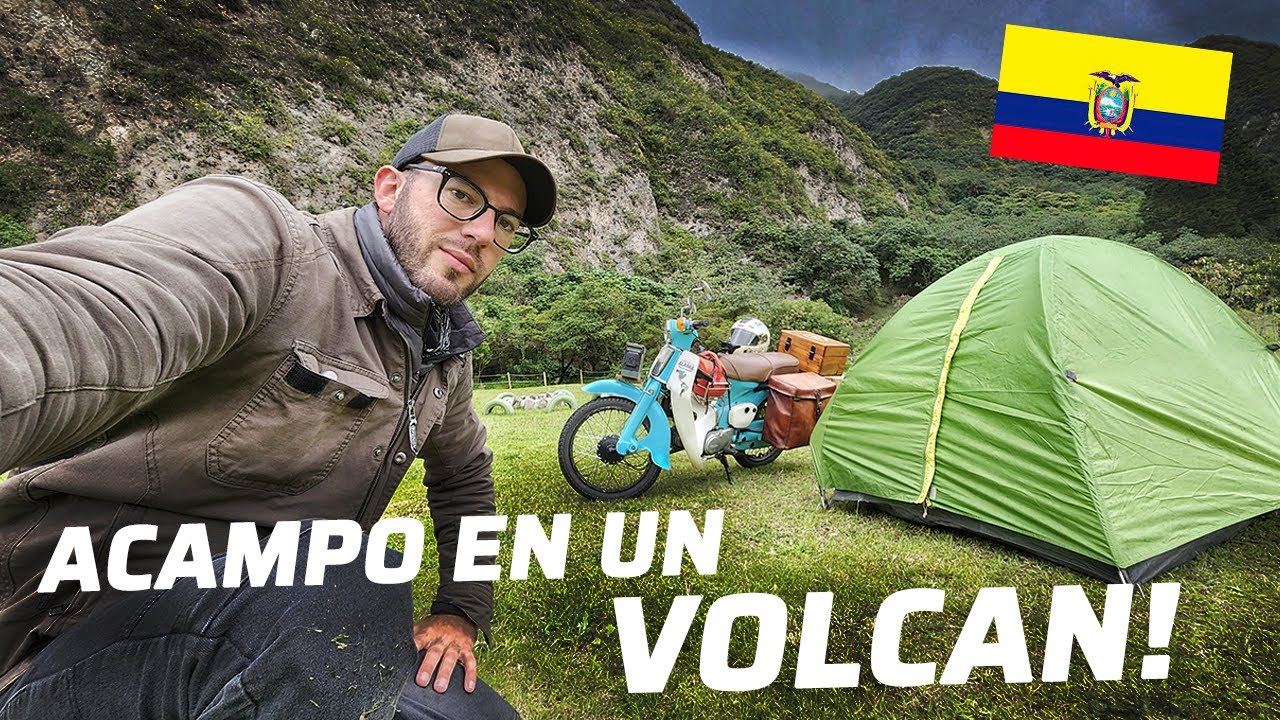 Acampo en el cráter de un volcán activo🌋😱 | Volcán Pululahua👀, Ecuador🇪🇨