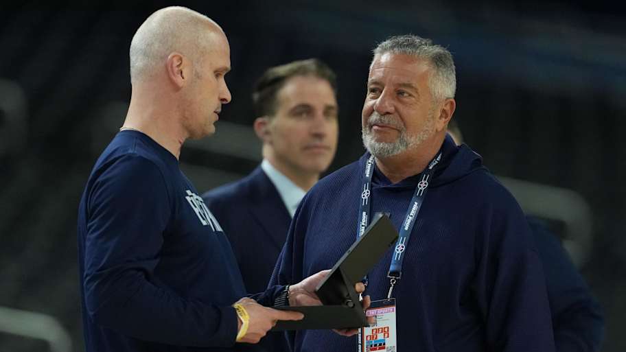 Bruce Pearl sends powerful message on Indiana, Michigan, UConn, and ...