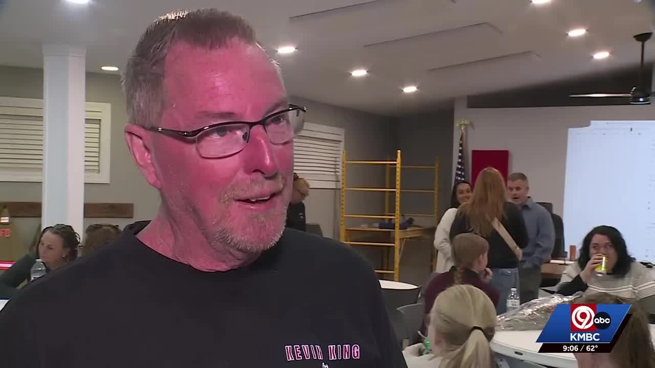 Kevin King defeats Bridget McCandless in Independence mayoral race