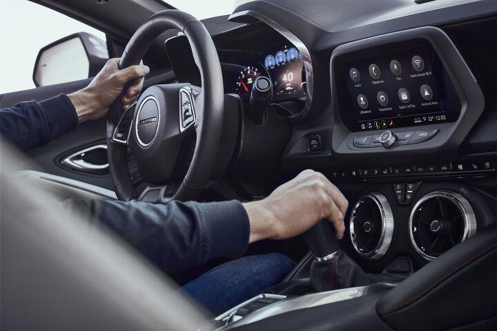 GM will reportedly start building seventh-gen Camaros in 2027