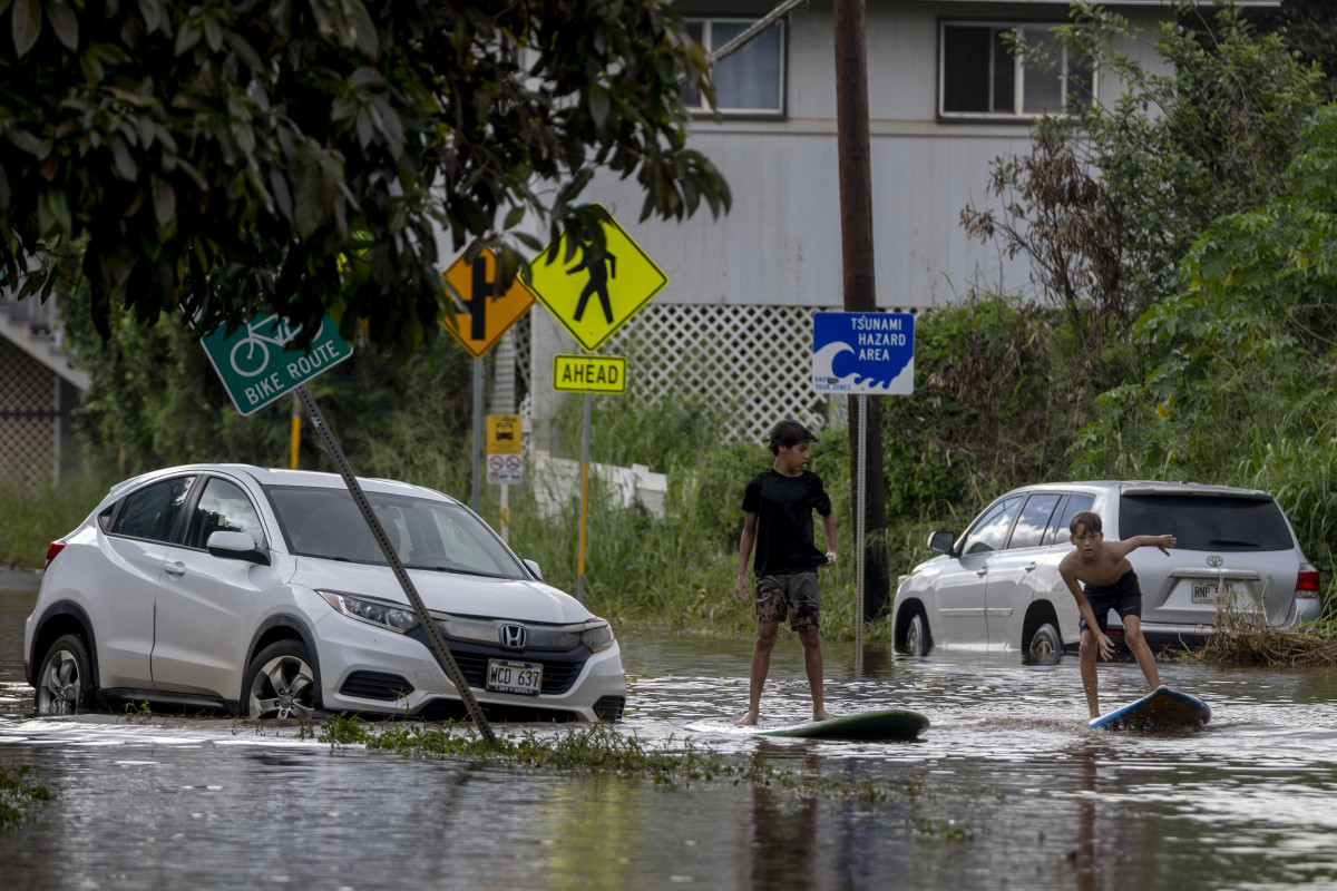 Hawaii braces for another round of flooding rain