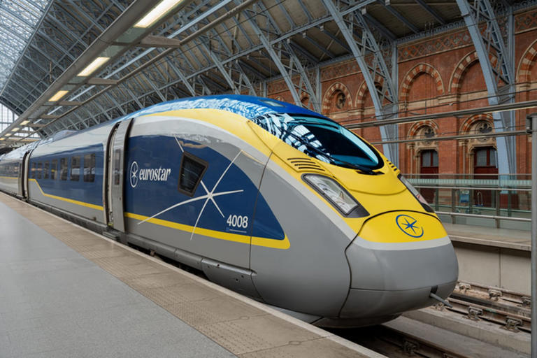 Passengers stuck on train for hours in heatwave after breakdown