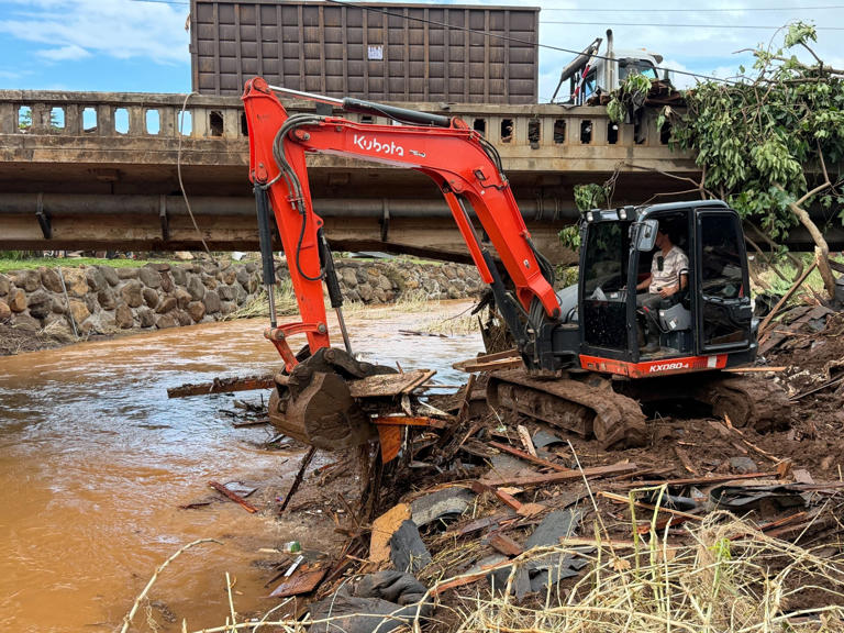 Hawaii braces for flash flooding as third Kona low in a month begins to ...