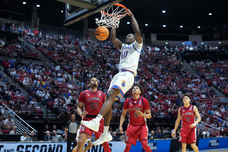 Flory Bidunga narrows transfer options to 4 big-time schools