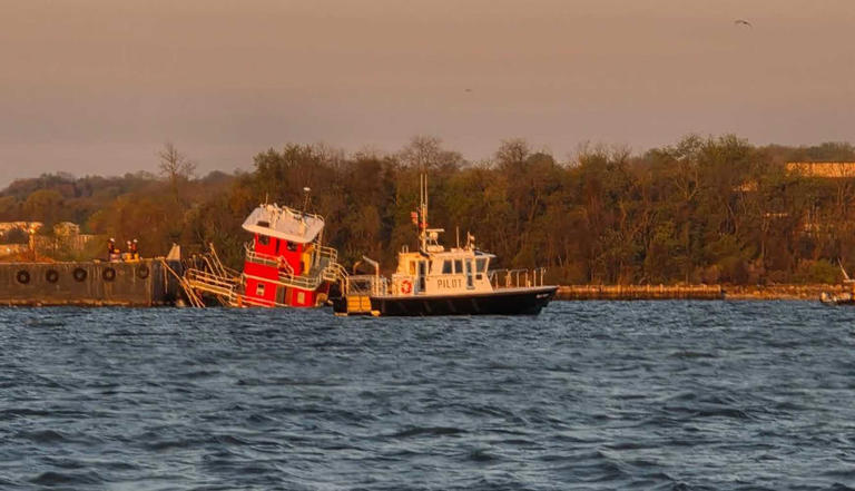Tugboat sinks in Maryland waters after striking object, crew escapes ...