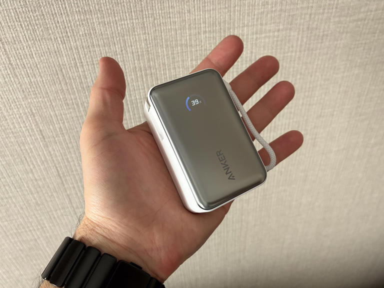 Tight schedule? These battery packs keep your phone, tablet, and laptop ...
