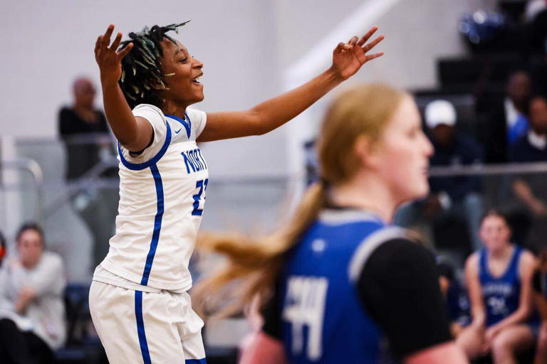 Introducing the 2025-26 girls basketball defensive player of the year