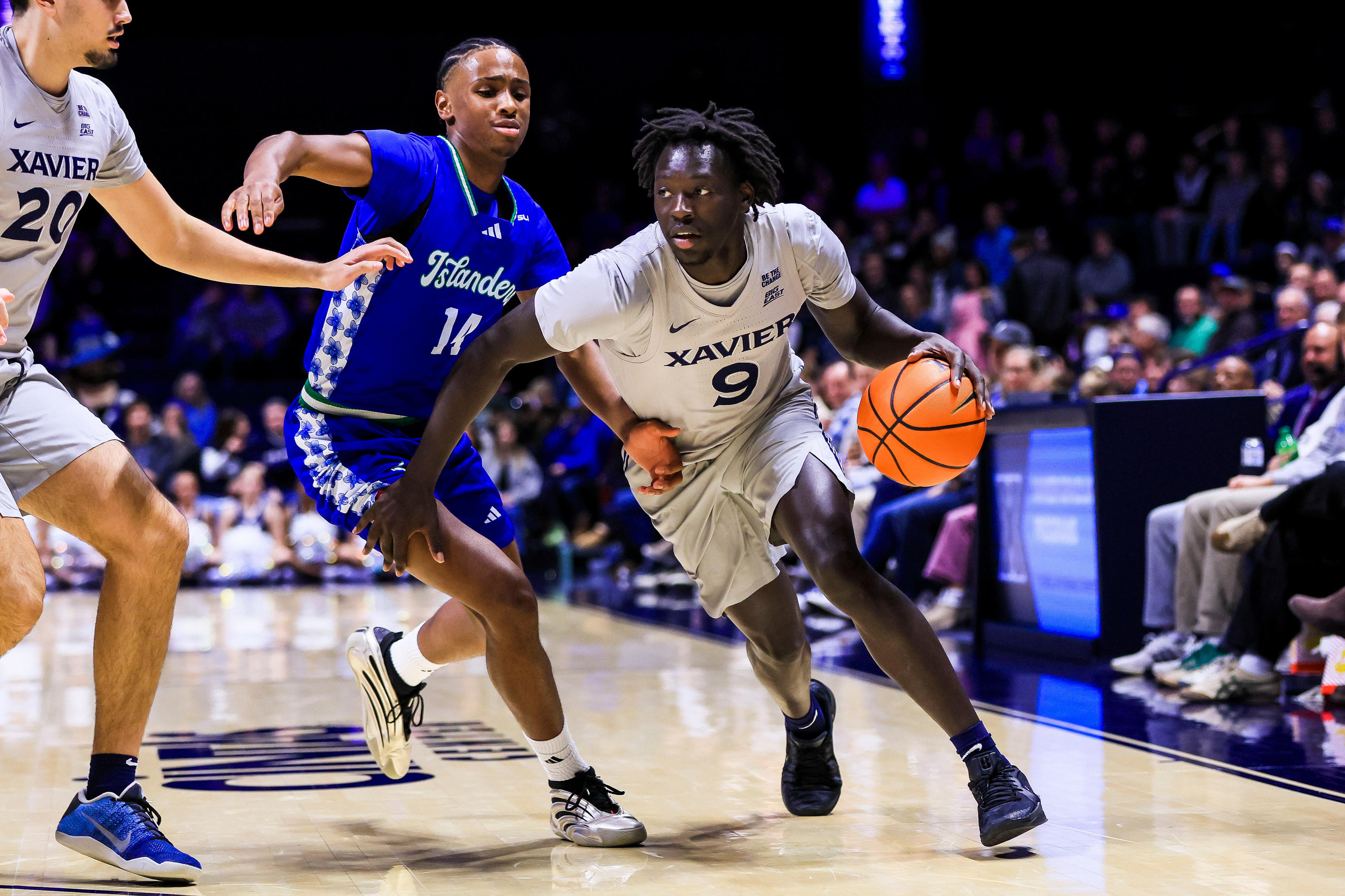 Xavier Musketeers guard Mier Panoam to enter transfer portal