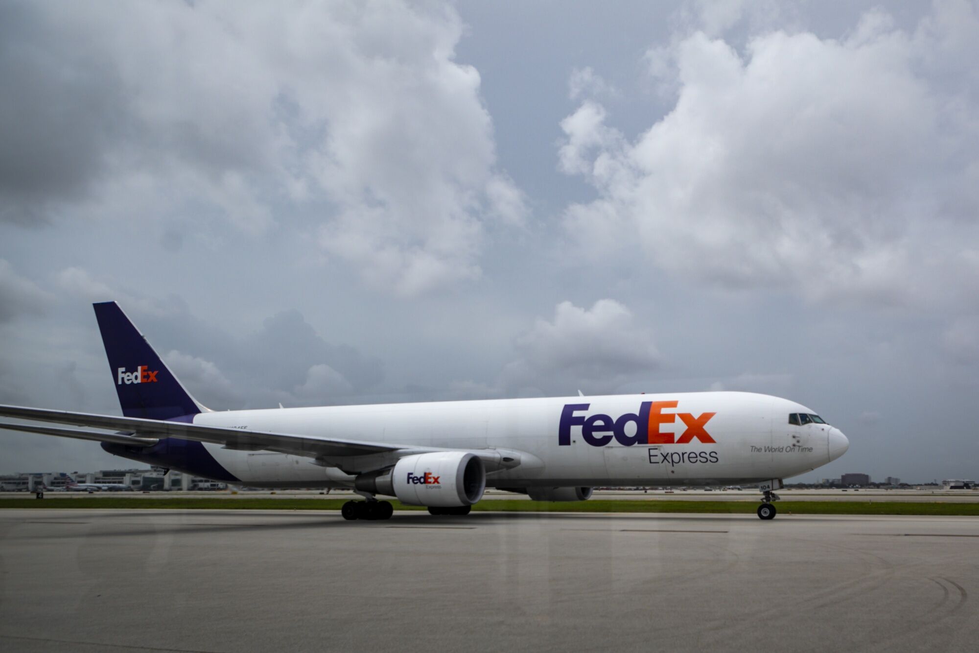 FedEx reaches tentative deal with pilots’ union after five years