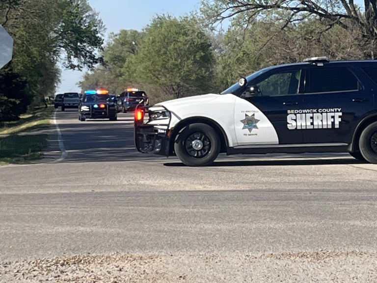 Mulvane community mourns loss of teen killed in crash