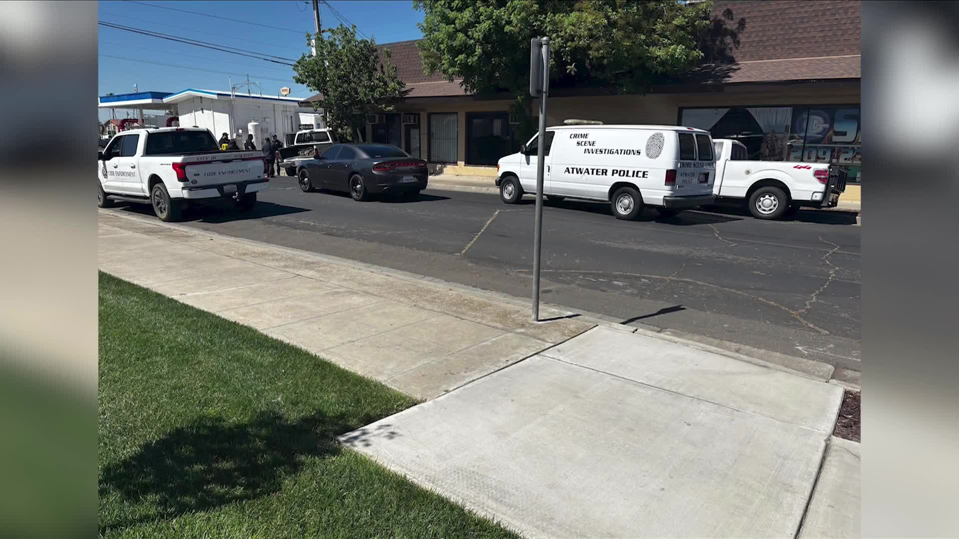 Man crashes into Atwater business, arrested after pursuit, police say