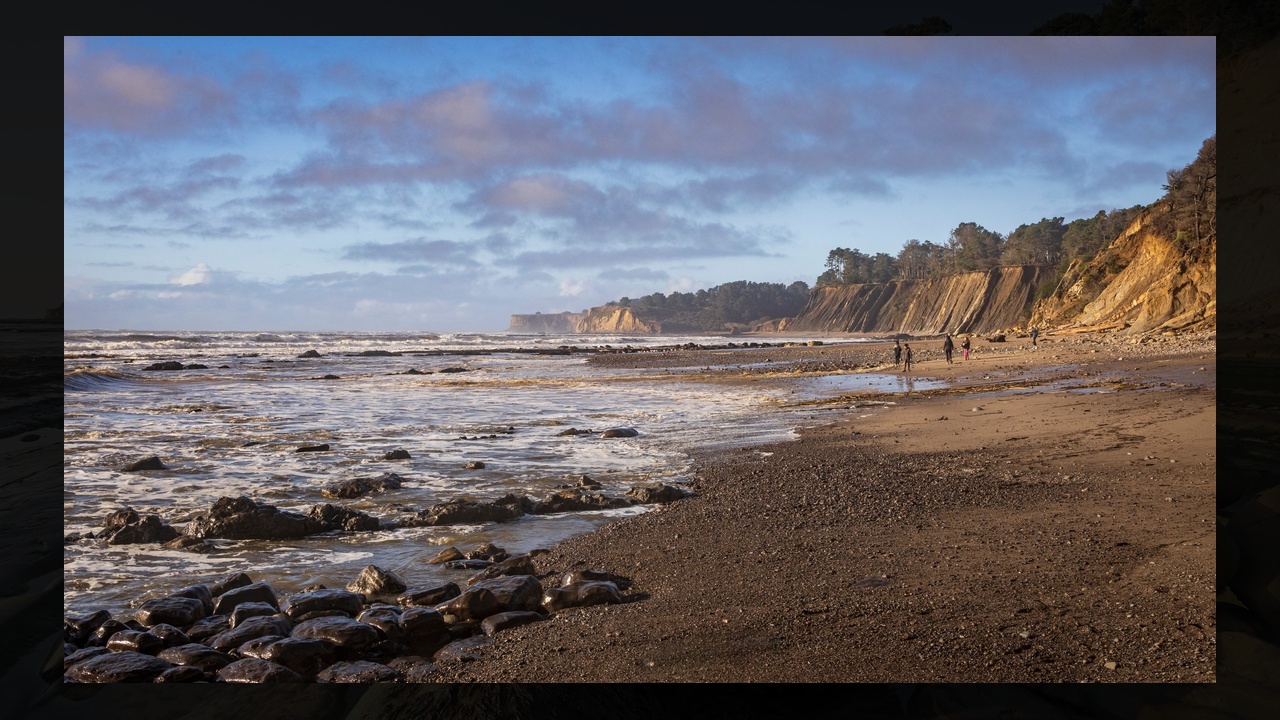 California’s weirdest beach hides rows of giant stone bowling balls ...