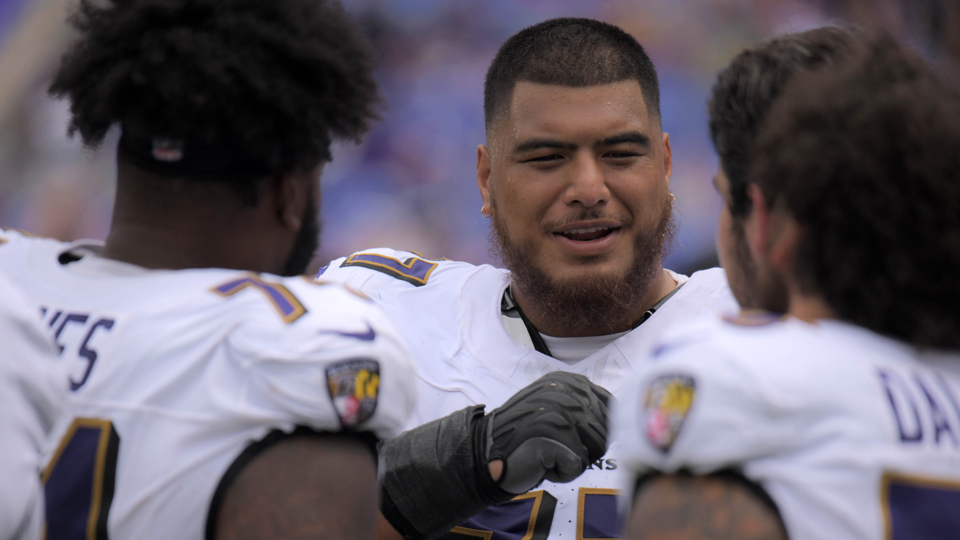 Polarizing OL Daniel Faalele leaves Ravens, follows John Harbaugh to Giants