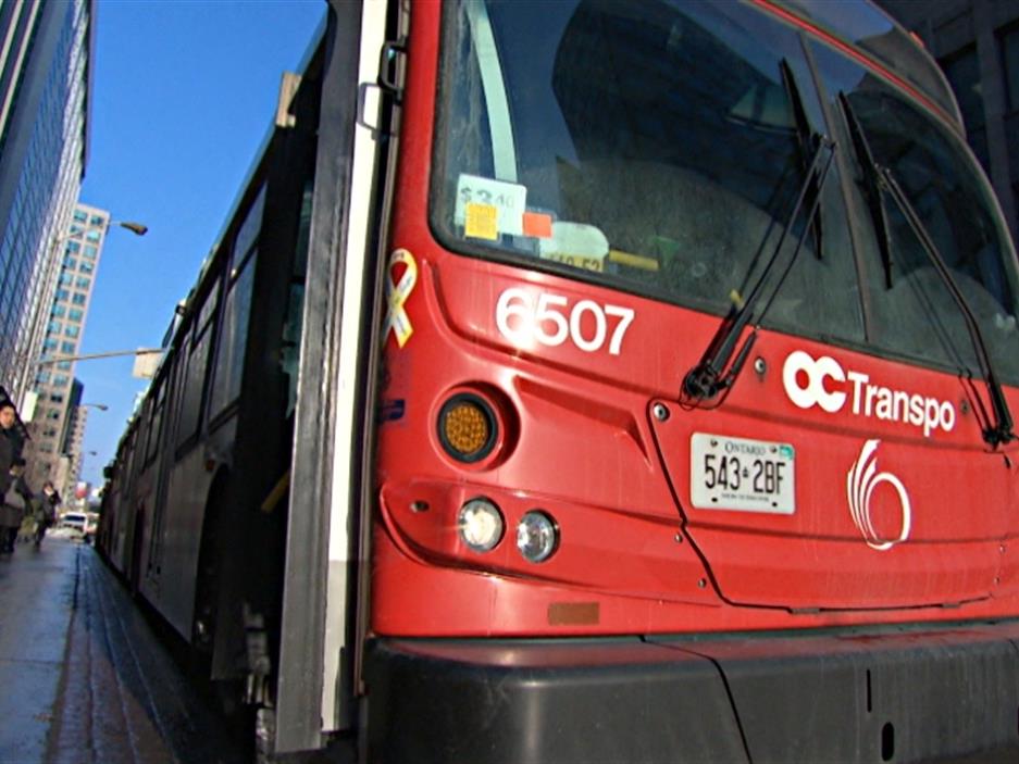 Les adversaires de Mark Sutcliffe misent sur le transport en commun