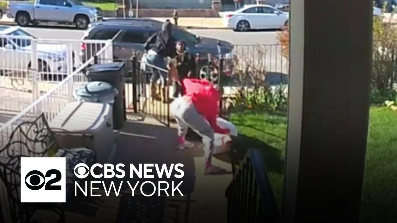 75-year-old woman attacked by dog walker in front of Brooklyn home
