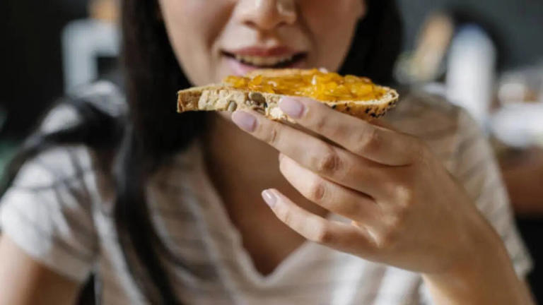 What happens to your body when you eat bread daily for breakfast?