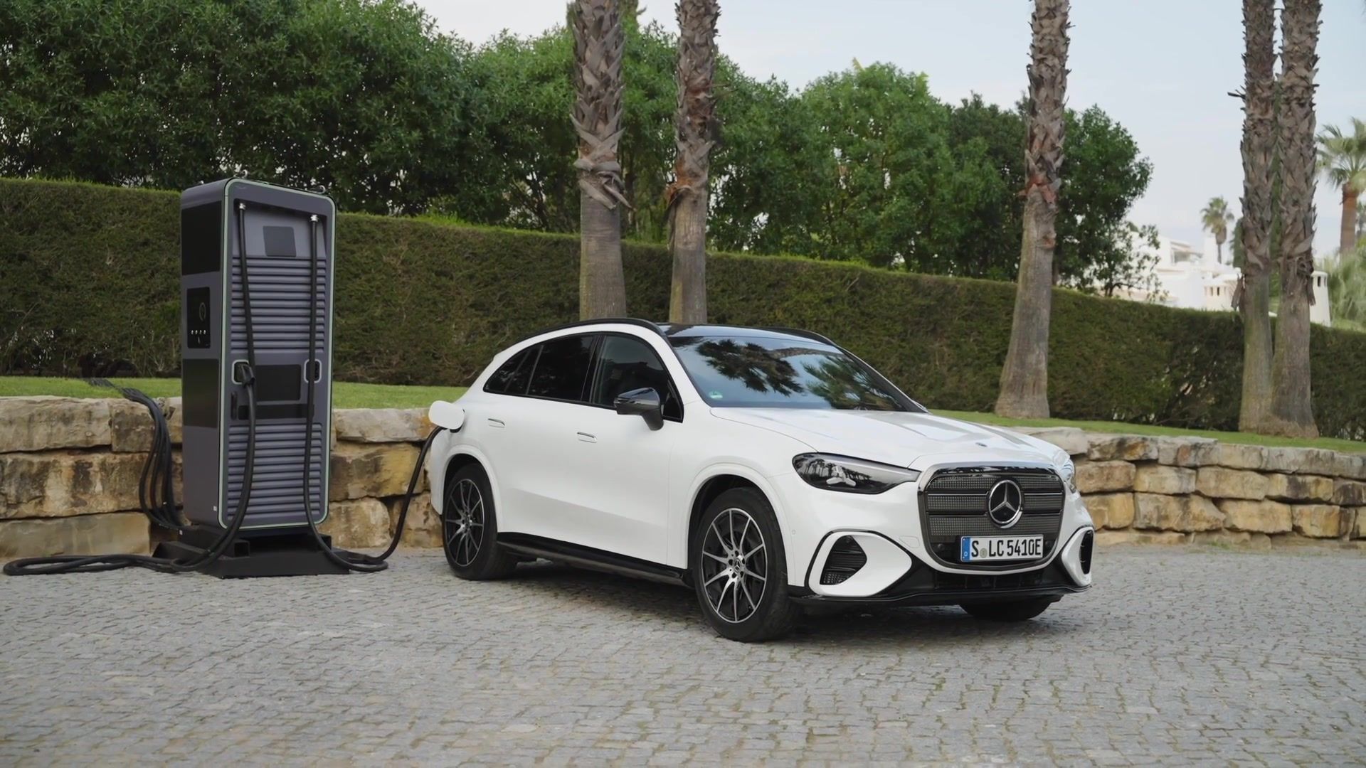 Der neue Mercedes-Benz GLC - souveränes Bremspedalgefühl und hohe ...