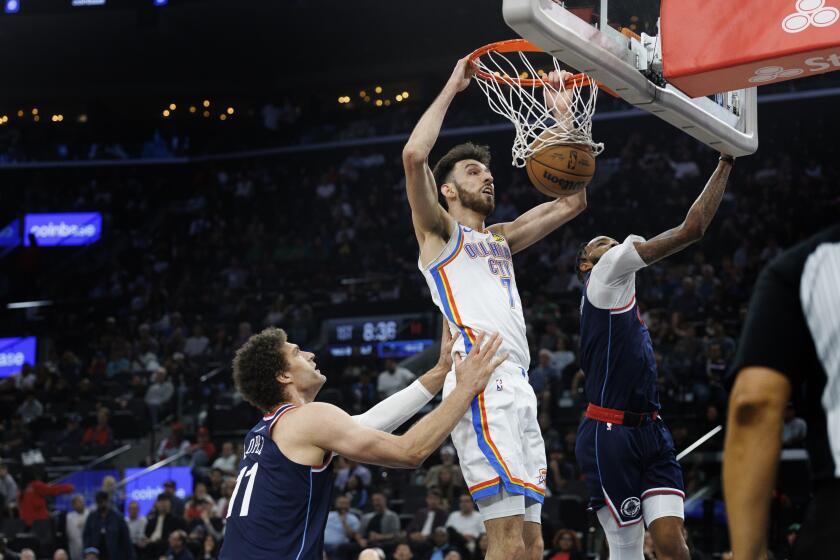 Thunder cruise past Clippers to clinch the NBA's best record