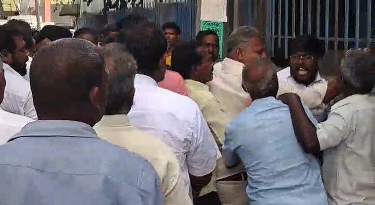 Clash between BJP, Congress-DMK supporters at Puducherry polling booth ...