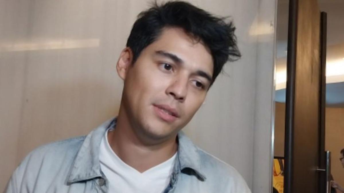 Terekam lepas cincin kawin, Maxime Bouttier klarifikasi, beber kondisi ...