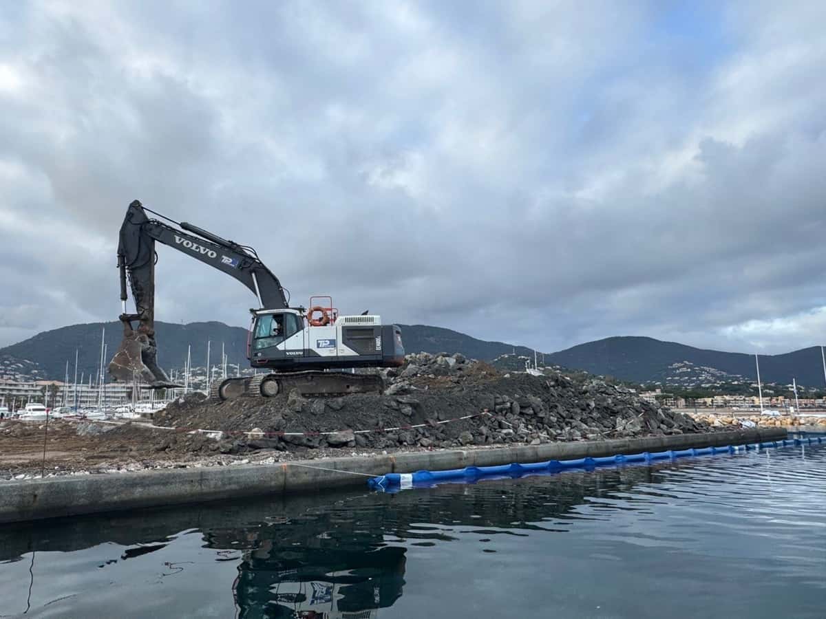 Au port de Cavalaire, des travaux sous tension et une réunion publique ...