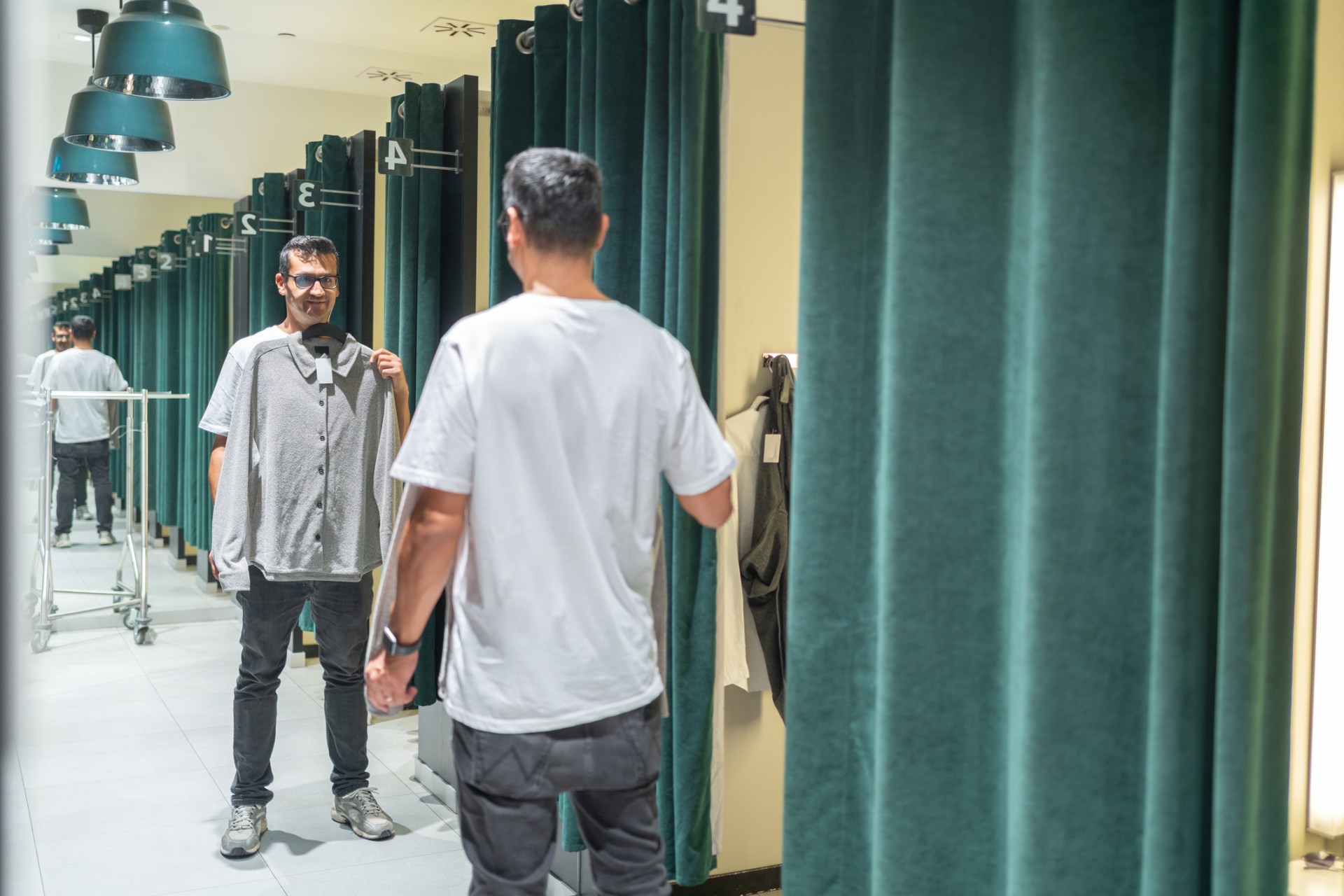 Clothes shopping should be fun — so why are fitting room lights out to ...