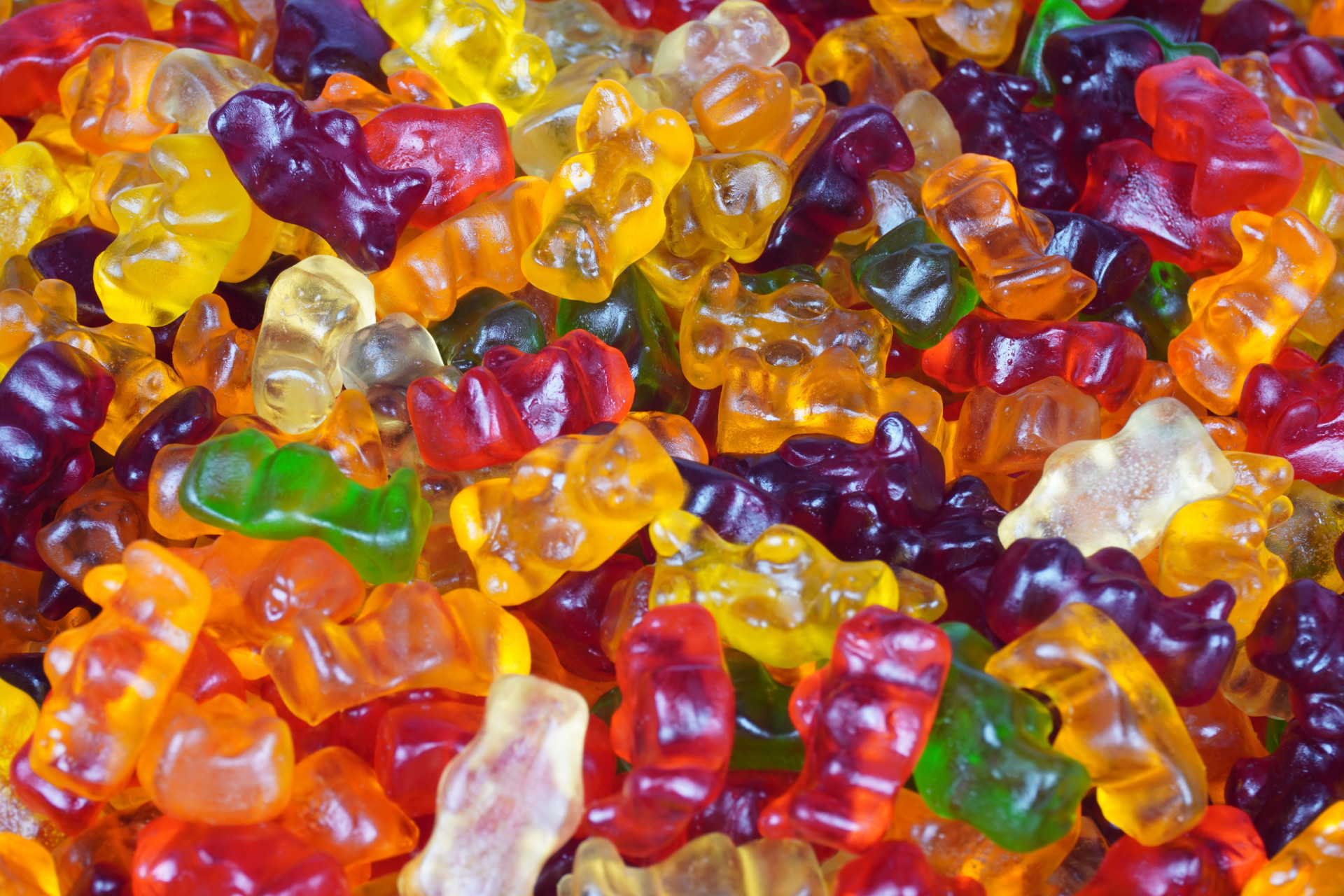 Common foods that contain petroleum products