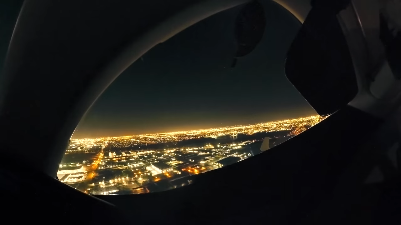 Watch this aircraft climb to 40,000+ feet over the ocean - "Smooth power"