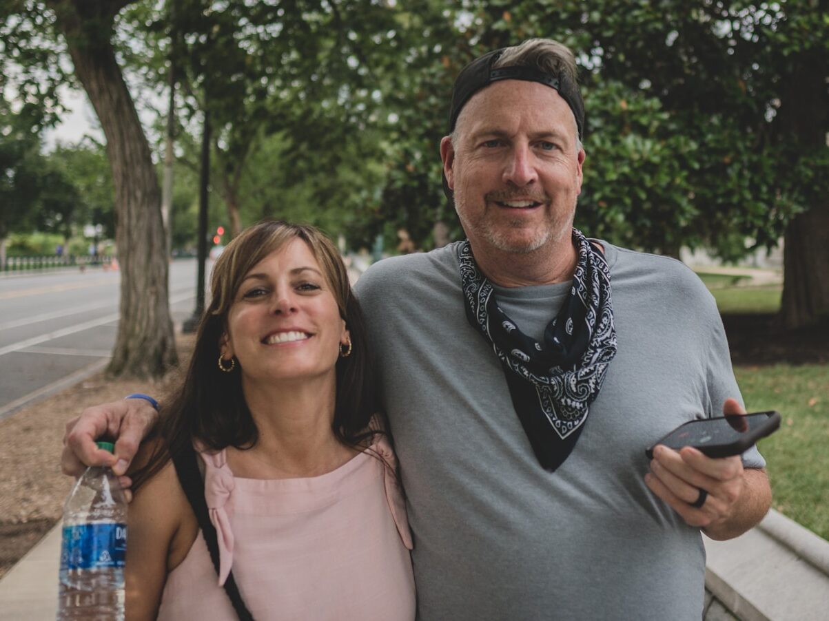 15 red flags men over 50 spot instantly