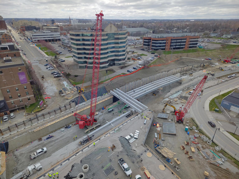 Bayfront construction project on schedule as giant beams installed