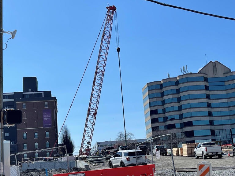Bayfront construction project on schedule as giant beams installed